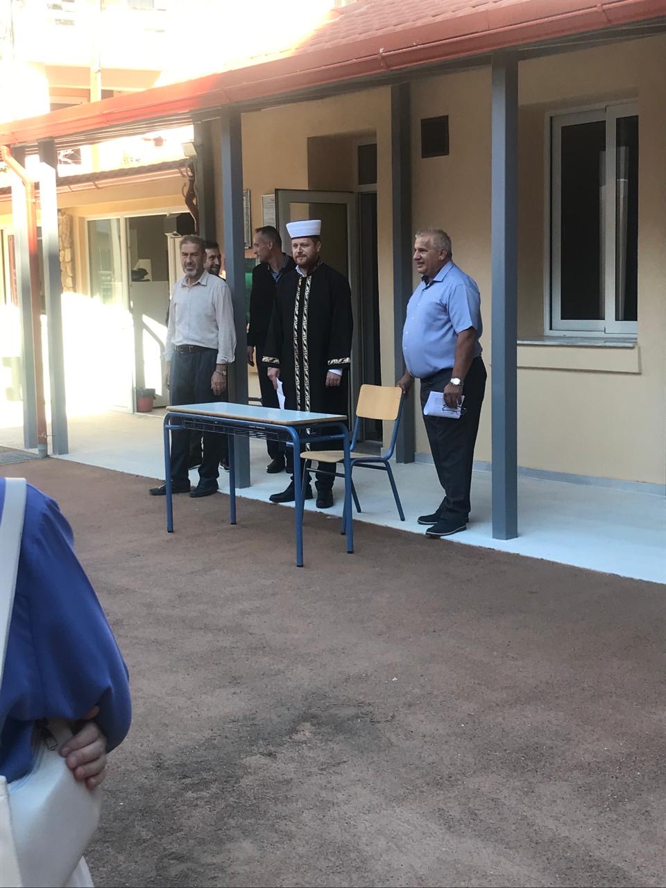 Επίσκεψη του Σοφολογιότατου στο Ιεροσπουδαστήριο και στο 3ο ΓΕΛ Ξάνθης ...